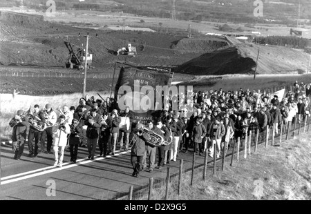 Miners at Tower Colliery Hirwaun South Wales with pit head in the Stock ...