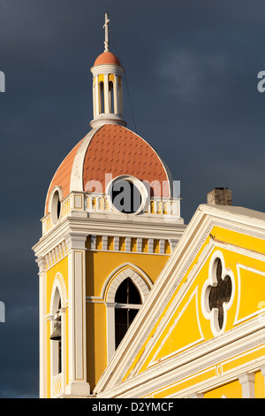 Parque Colon in the historic center of Santo Domingo.Dominican Republic ...