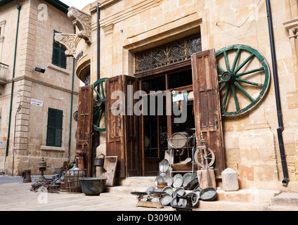 Antique Shop, Nicosia, North Cyprus Stock Photo: 29596881 - Alamy
