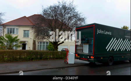 John Lewis store delivery lorry Stock Photo - Alamy