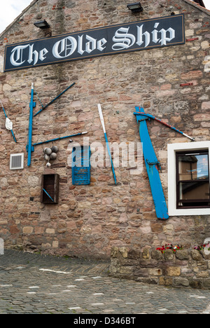 The Olde Ship Inn Seahouses Stock Photo - Alamy