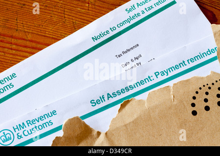 Self assessment tax return reminder Stock Photo - Alamy