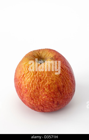 One wrinkly aged apple Stock Photo - Alamy