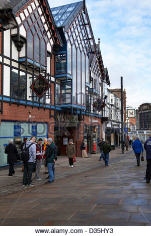 Wigan town centre shoppers Stock Photo: 34528520 - Alamy