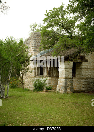 old log homestead side view Stock Photo - Alamy