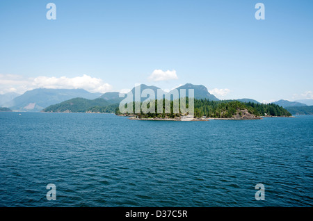 Islands in Howe Sound near Vancouver and Sunshine Coast, BC, Canada ...