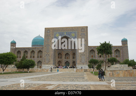 Registon Place, Samarkand, Uzbekistan Stock Photo - Alamy