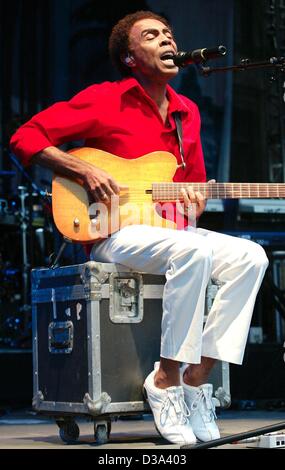 (dpa) - Brazilian singer Gilberto Gil performs during his concert in ...