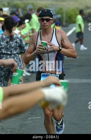 (dpa) - US athlete Tim de Boom is the first to cross the finish line of ...