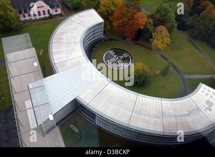 (dpa) - View of the new headquarters of Bayer AG, Leverkusen, Germany ...