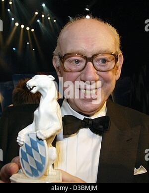 (dpa) - German actor Horst Tappert, who played Inspector Derrick from ...