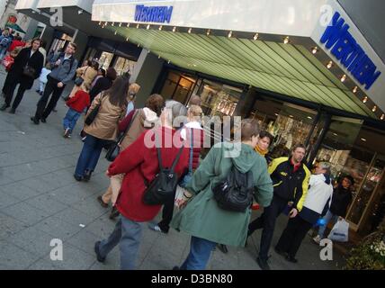 Wertheim department store in Berlin, 1932 Stock Photo - Alamy