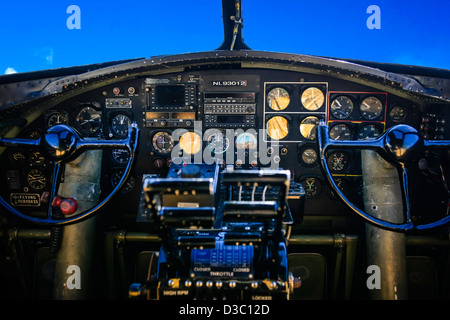 The Boeing B17 Flying Fortress cockpit display Stock Photo - Alamy