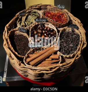 BASKET OF FRESH NUTMEG WITH MACE, CARIBBEAN Stock Photo - Alamy