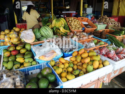CARIBBEAN FRUIT AND VEGETABLE MARKET,DOMINICA Stock Photo - Alamy