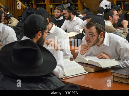 CHAVRUSA. Lubavitch Hassidic students studying Talmud at their ...