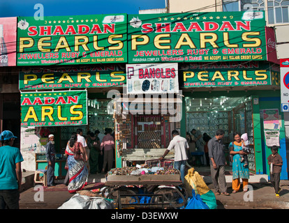 Pearls Pearl Shop Jeweler Hyderabad Andhra Pradesh India Laad Bazaar ...