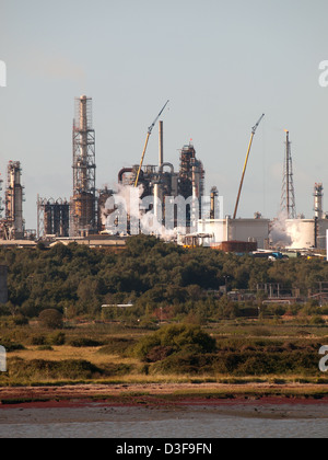 Fawley Oil Refinery and storage Tank and distillation columns on ...