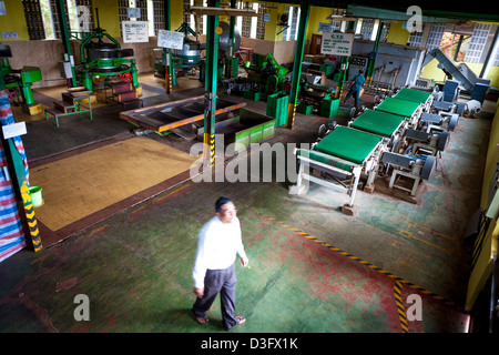 Kandy (Sri Lanka): tea factory Stock Photo - Alamy