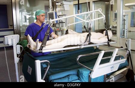 Dummy In Hospital Room Stock Photo: 62901757 - Alamy