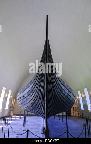 The bow of the excavated Gokstad Viking burial ship in the Viking Ships ...