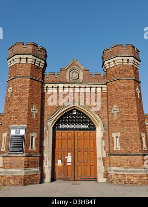 The entrance gates to HMP Prison Lincoln Lincolnshire England Stock ...