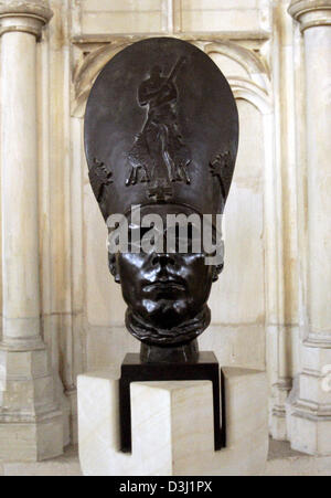 (dpa) - A bust of Cardinal Clemens August von Galen pictured in the ...