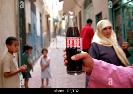 Arabic Coca Cola bottle Stock Photo - Alamy