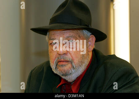 (dpa) - German actor, film producer and author Peter Berling (71 Stock ...