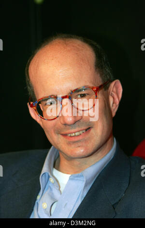 (dpa) - Austrian journalist and political scholar Eric Frey smiles at ...
