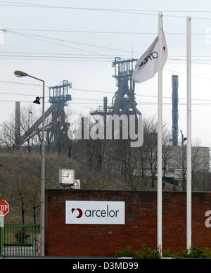 The steel mill of steel producing company Arcelor rises behind the ...