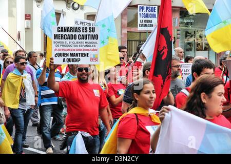 Canarian people protest on October 27, 2012 in Tenerife, Spain. There ...