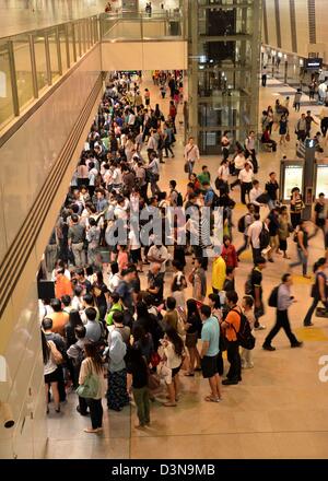 METRO - CROWD Stock Photo - Alamy