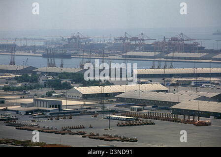 An overview of the Jeddah Port, one of the largest and most important ...