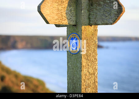 coast path sign Stock Photo - Alamy