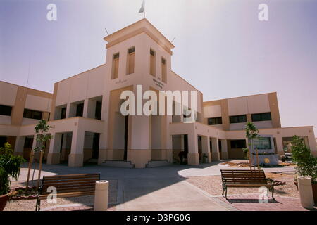 Residential and admin buildings in Shaybah where Saudi Aramco has ...