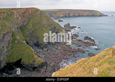 Hell's Mouth, Cornwall, UK. Looking east along the Noth Cliffs towards ...