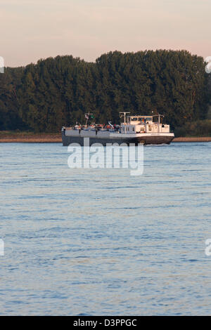Worms, Germany, on the river Rhine at Worms Ibersheim Stock Photo - Alamy