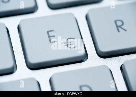 "E" key on keyboard with Euro sign - E Taste mit Eurozeichen € Stock ...