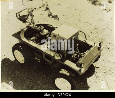 The Sample Analysis at Mars (SAM) on the Curiosity rover analyzes ...