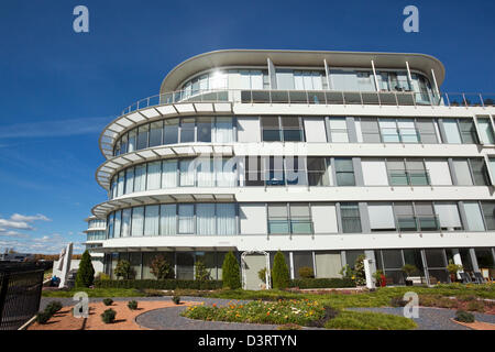 The Waterfront Apartments - part of the Kingston foreshore ...