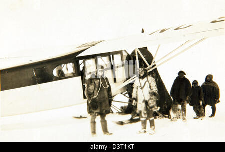 This photo from the Joseph E. (Joe) Crosson Special Collection provides ...