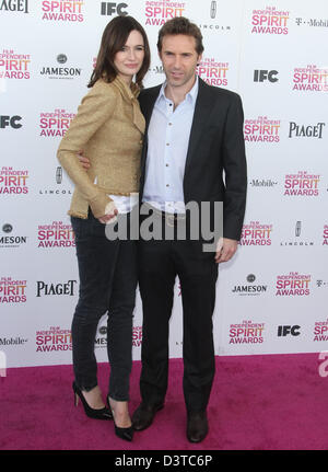 EMILY MORTIMER & ALESSANDRO NIVOLA 2013 FILM INDEPENDENT SPIRIT AWARDS ...