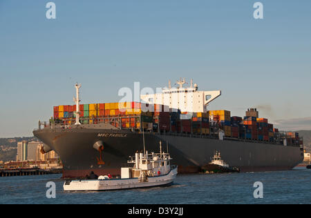 The container ship MSC Fabiola, the largest such vessel ever to dock in ...