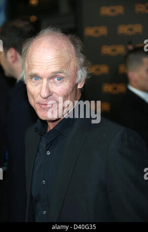 Ed Harris attends The Los Angeles Premiere of 'Pain & Gain' at the TCL ...