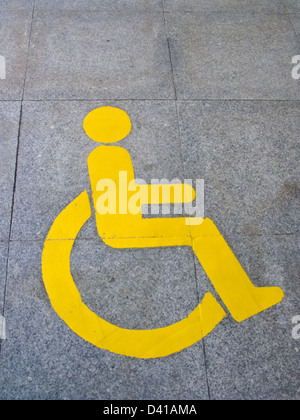 Handicapped Parking sign Stock Photo - Alamy