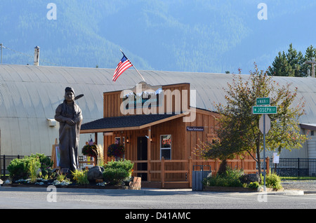 Bronze statue of Chief Joseph, by Georgia Bunn, on Main Street in ...