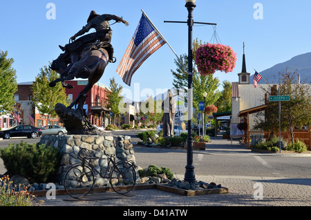 A bronze horse sculpture on the main street of Sisters, Oregon, in the ...