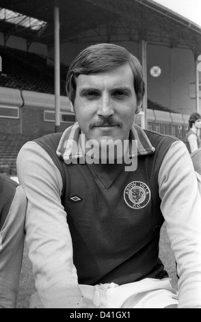 Keith Leonard Aston Villa football club footballer 1972 Stock Photo - Alamy