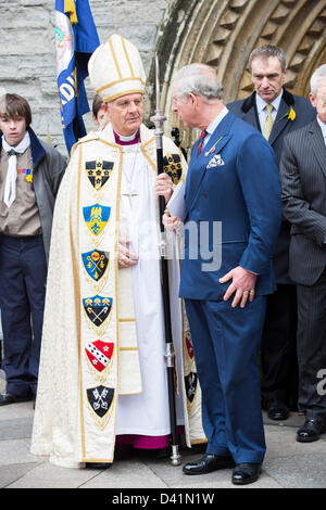 Prince Charles The Prince of Wales meets Geri Haliwell with Lionel ...
